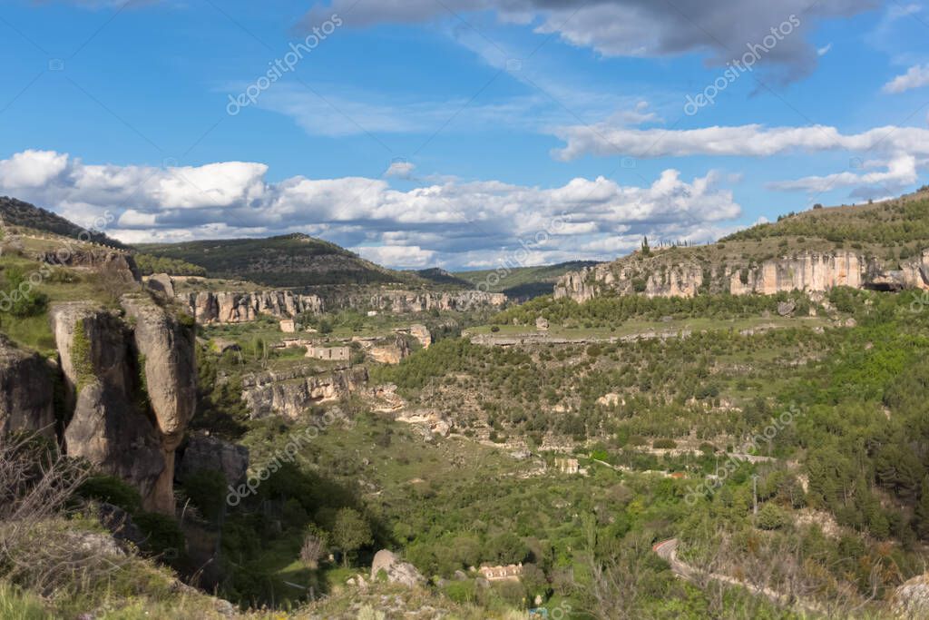 Majestuosa vista en la Ciudad Encantada de Cuenca, un paraje geológico ...