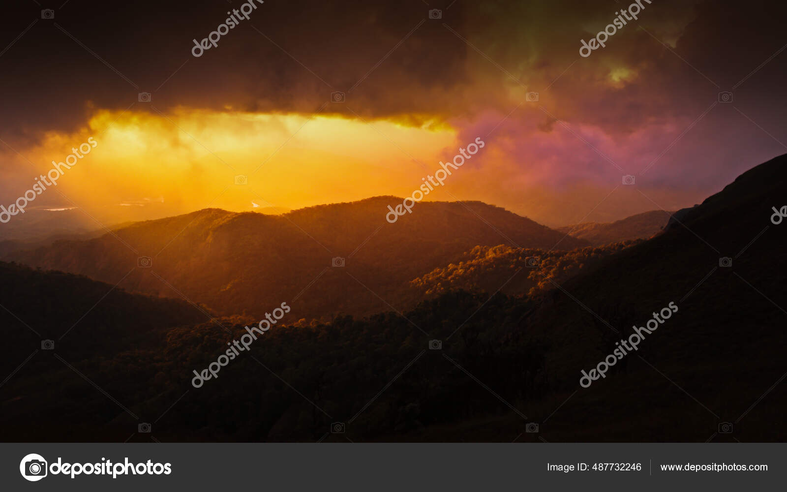 Dramatic Rainstorm Hiding Setting Sun Mountain Ridge Magical Spotlight ...