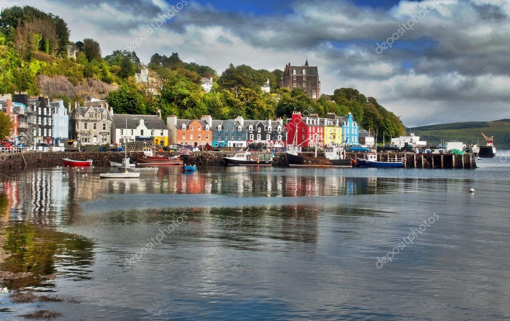 Tobermory Bay, Isola di Mull, Scozia . — Foto Stock © canonman #92913016 Tobermory Bay, Isola di Mull, Scozia . — Foto Stock © canonman #92913016