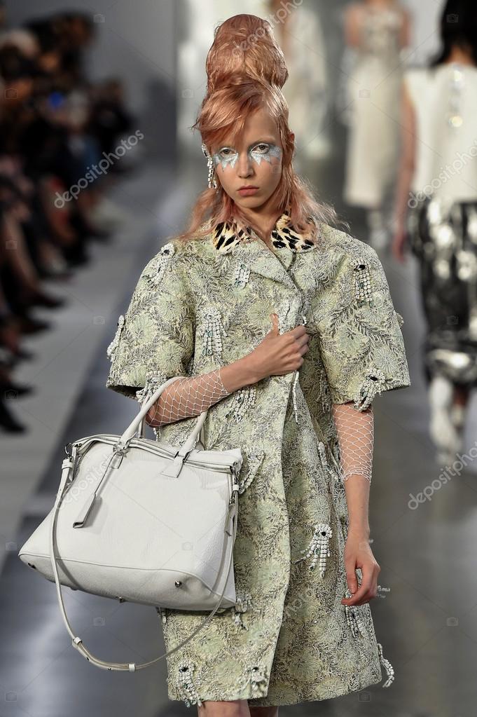 Maison Margiela show — Stock Editorial Photo © fashionstock #105684190