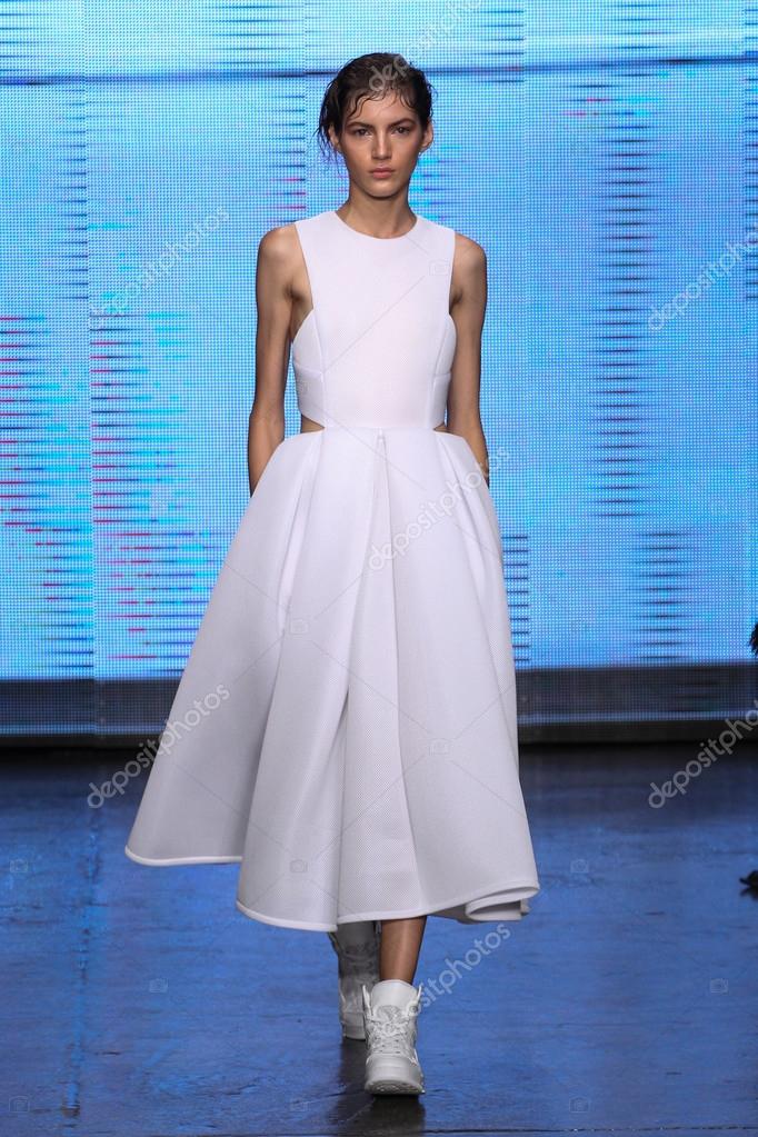 Model Valery Kaufman walk the runway at DKNY — Stock Editorial Photo ...