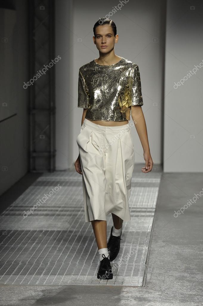 DROMe show as part of Milan Fashion Week — Stock Editorial Photo ...