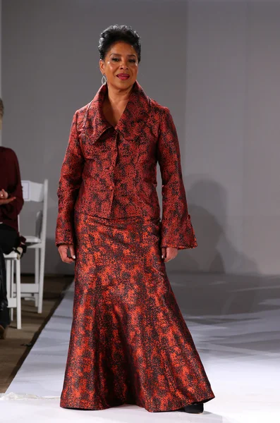 Phylicia Rashad at the B Michael America fashion show – Stock Editorial ...