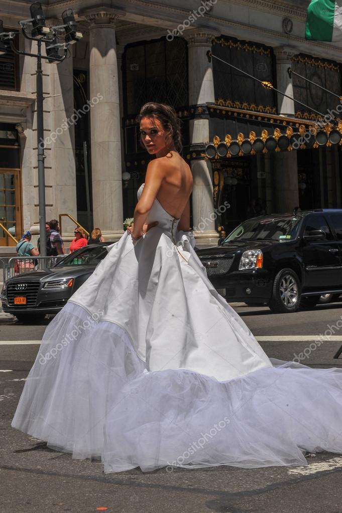Kalyn Hemphill at the Irina Shabayeva Bridal collection – Stock ...