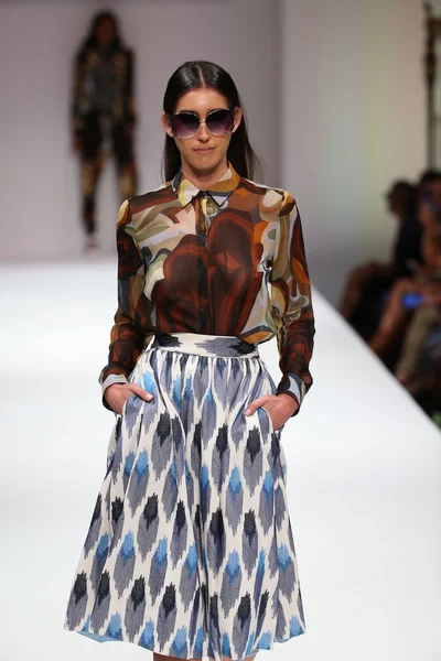 Esosa fashion show Spring 2016 – Stock Editorial Photo © fashionstock ...