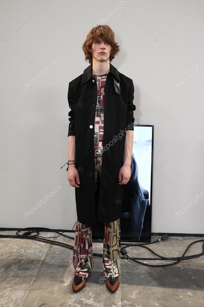 Devon Halfnight Leflufy's presentation — Stock Editorial Photo ...