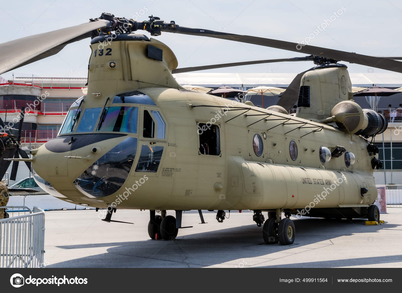 Army Boeing 47F Chinook Transport Helicopter Paris Air Show France – Stock Editorial Photo ...