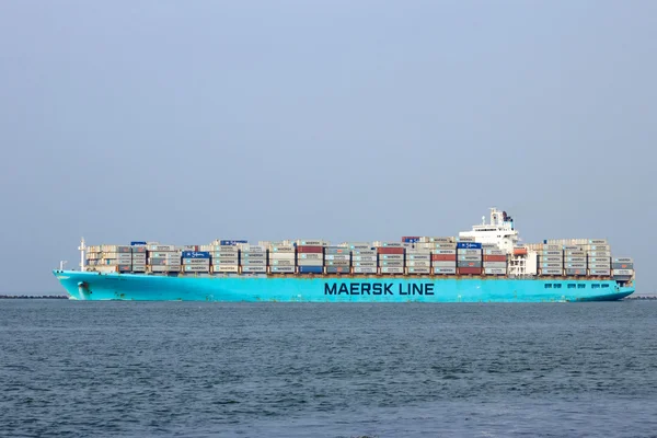 Maersk container ship – Stock Editorial Photo © Foto-VDW #71402505