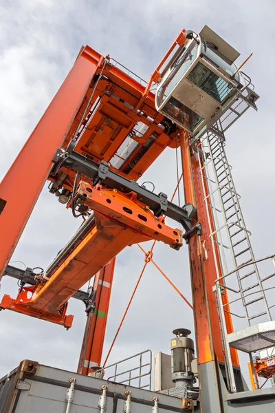 135 Straddle carrier Stock Photos | Free & Royalty-free Straddle ...