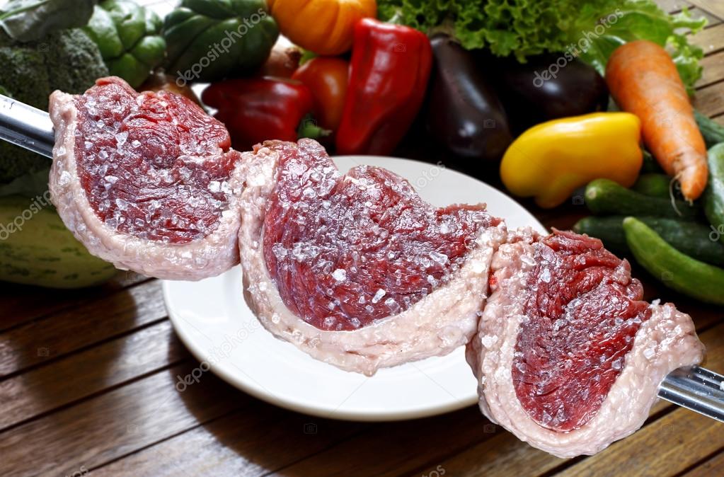 Picanha, tradicional barbacoa brasileña.: fotografía de stock © rocharibeiro #104773814 ...