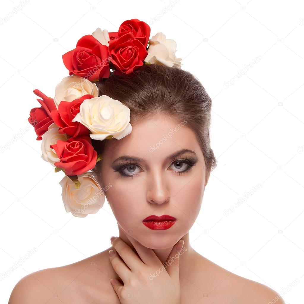 Beautiful girl with red lips and flowers in head — Stock Photo ...