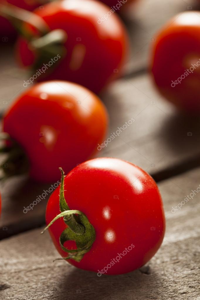 Red Organic Cherry Tomatoes Stock Photo by ©bhofack2 52017577
