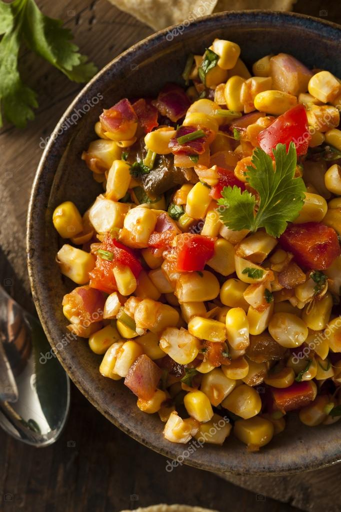 Salsa de maíz picante casera 2023