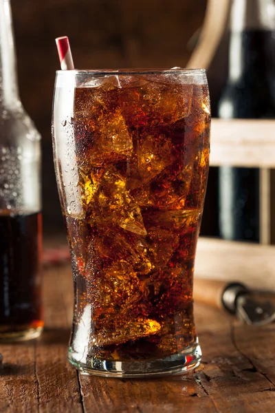 Vaso de soda fotos de stock, imágenes de Vaso de soda sin royalties | Depositphotos