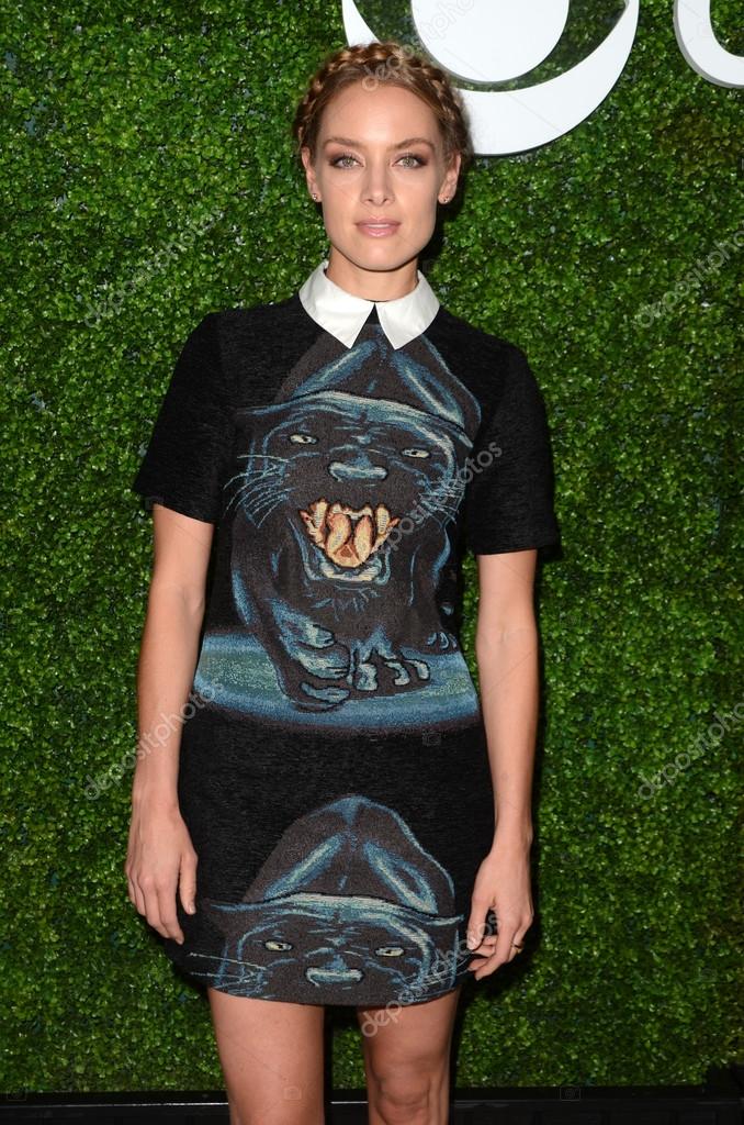 Actress Rachel Skarsten – Stock Editorial Photo © Jean_Nelson #112006682