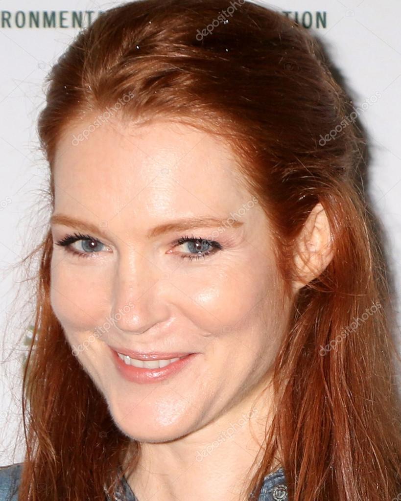 Actress Darby Stanchfield – Stock Editorial Photo © Jean_Nelson #113257244