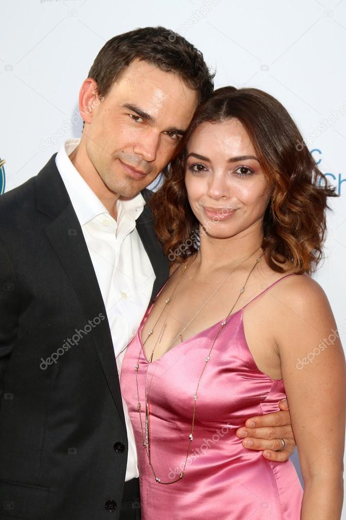 Christopher Gorham, Ariel Lopez – Stock Editorial Photo © Jean_Nelson ...