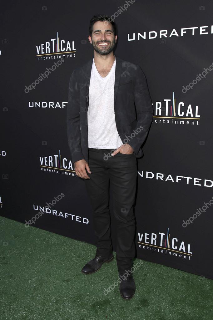 Actor Tyler Hoechlin – Stock Editorial Photo © Jean_Nelson #116350146