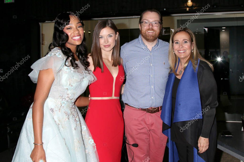 Los Ángeles Jun Sydney Mikayla Katelyn Macmullen Adam Sharp Genie ...