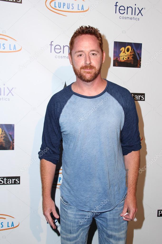 Scott Grimes Wife