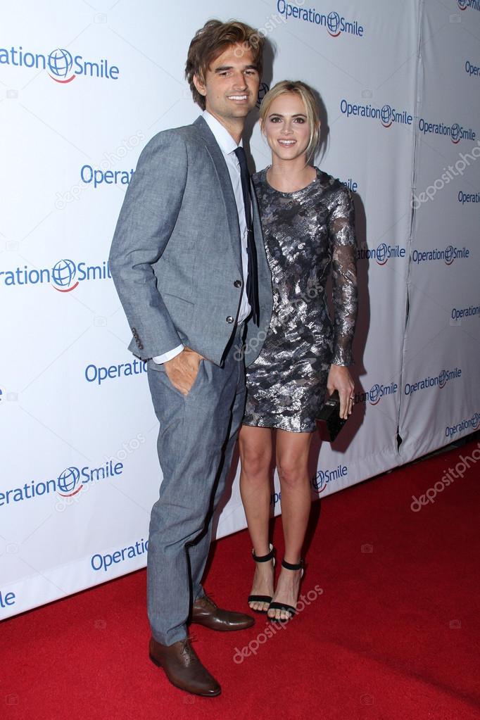 Blake Hanley, Emily Wickersham – Stock Editorial Photo © Jean_Nelson ...