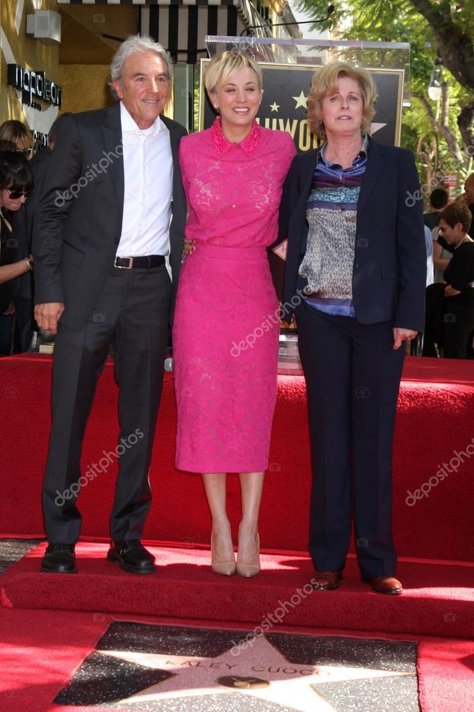 Gary Cuoco, Kaley Cuoco, Layne Cuoco — Stock Editorial Photo © Jean ...