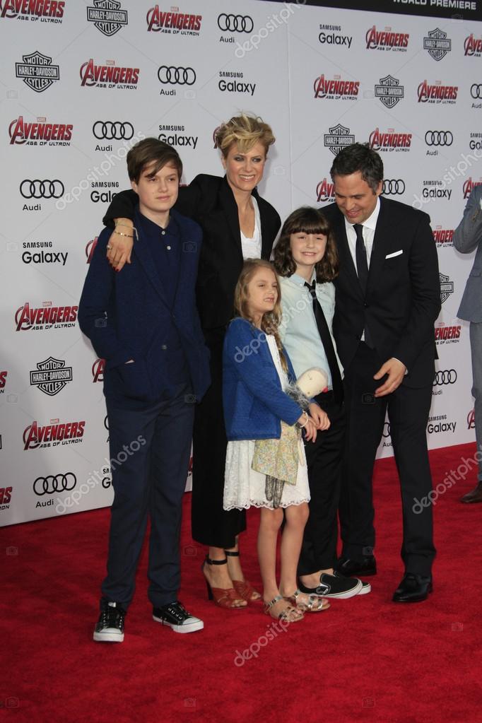 Mark Ruffalo, Family – Stock Editorial Photo © Jean_Nelson #70277063