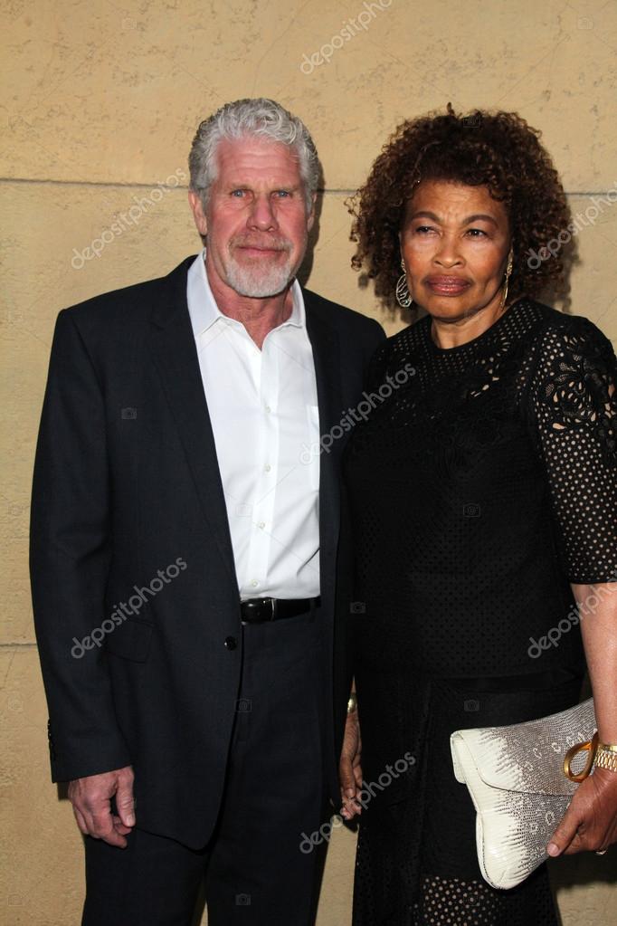 Ron Perlman, wife — Stock Editorial Photo © Jean_Nelson #74086371