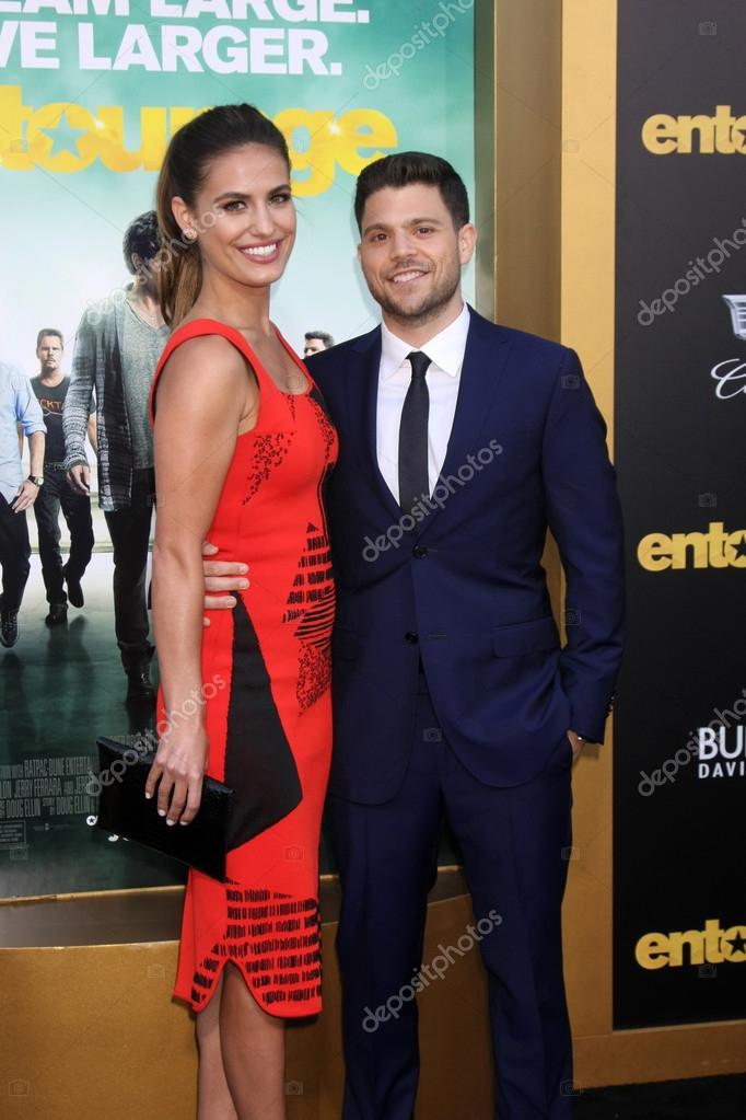 Breanne Racano, Jerry Ferrara — Stock Editorial Photo © Jean_Nelson ...