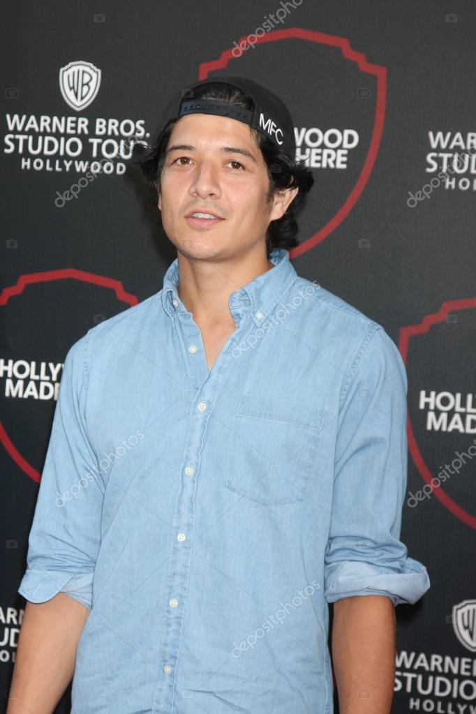 Jon Foo Abs