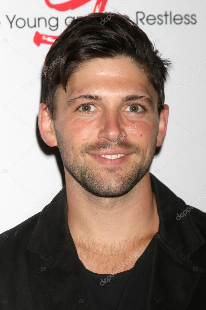 Robert Adamson – Stock Editorial Photo © Jean_Nelson #80895840