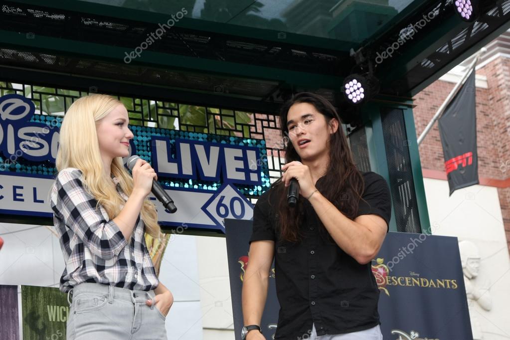 Colombe Cameron, Booboo Stewart — Photo éditoriale par ©Jean_Nelson ...