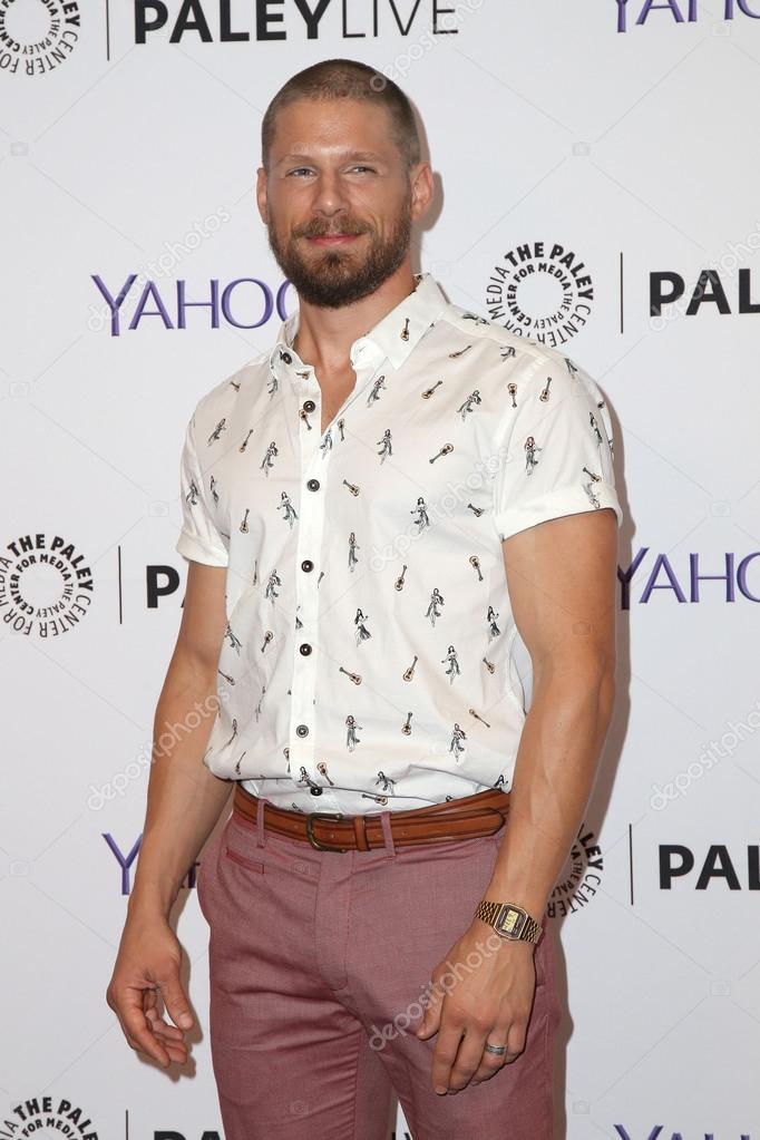 Matt Lauria Reino De Vuelta