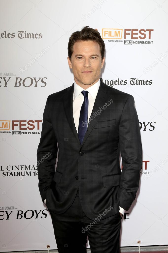 Mike Doyle Actor Mike Doyle Hi Res Stock Photography And Images Page