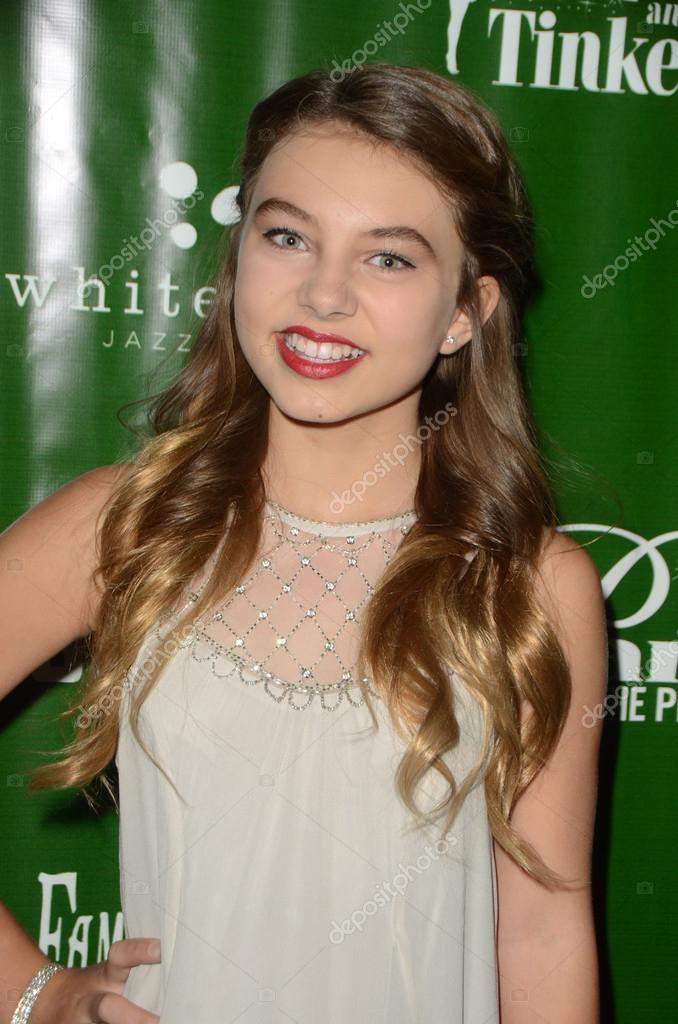 Actress Caitlin Carmichael – Stock Editorial Photo © Jean_Nelson #93663894