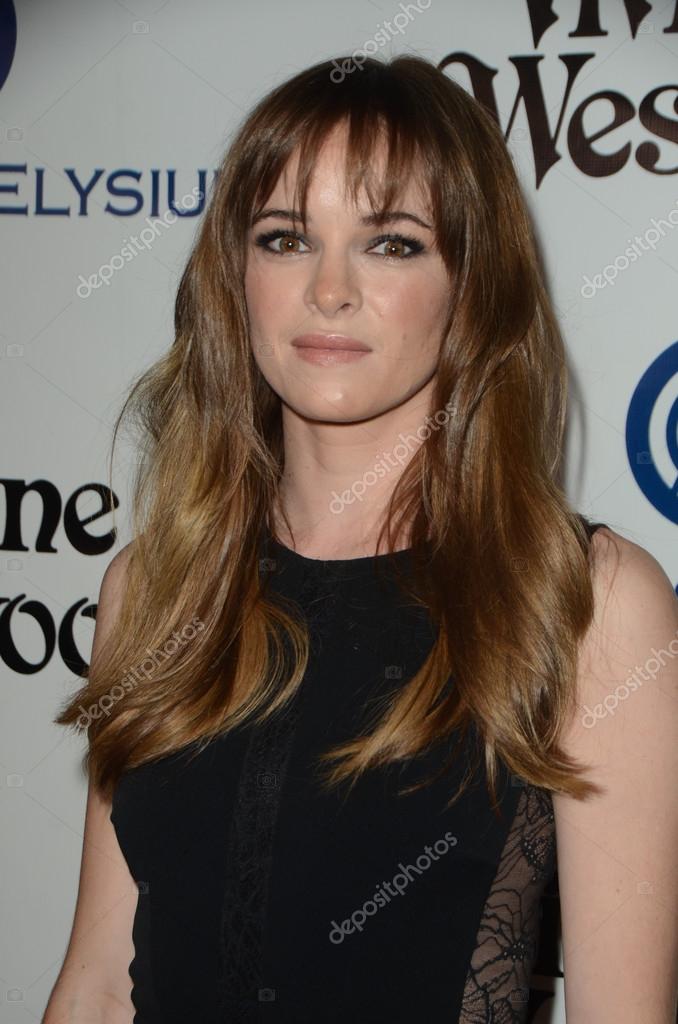 Actress Danielle Panabaker — Stock Editorial Photo © Jean_Nelson #96071430