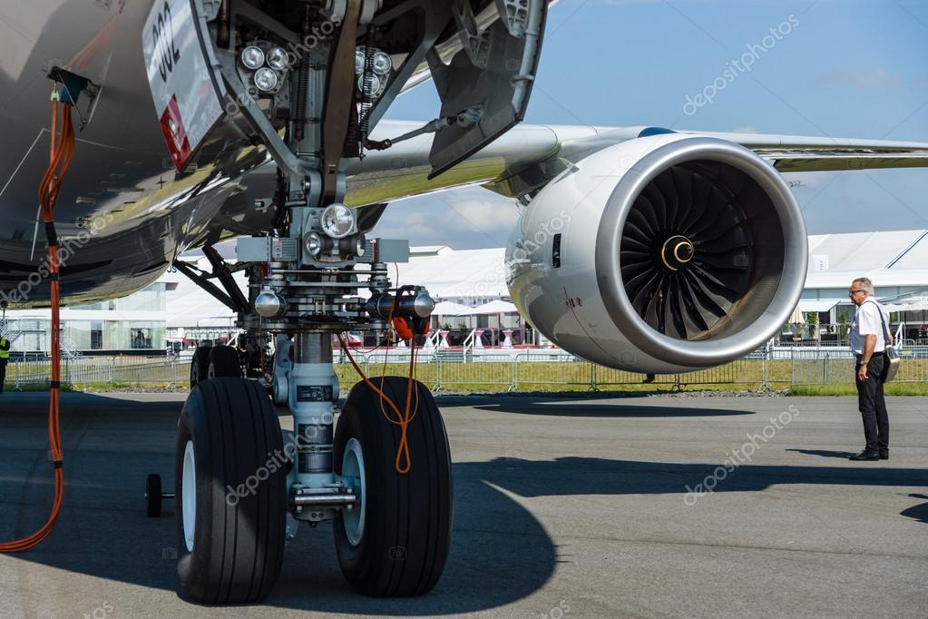 Front landing gear and turbofan Rolls-Royce Trend 900 of the newest ...