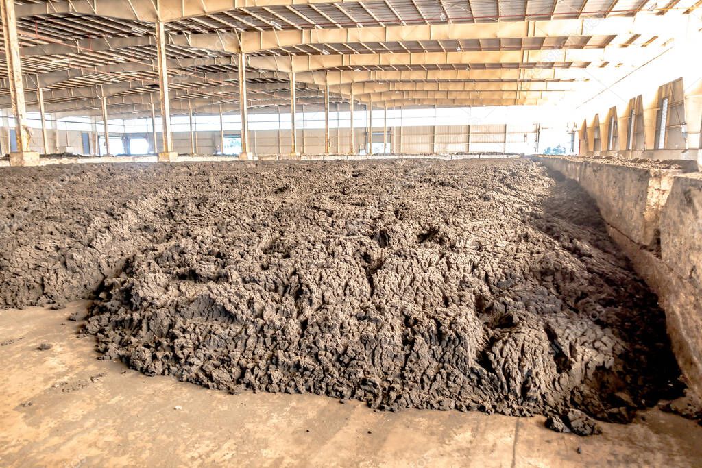 almacenamiento de lodos de biosólidos listo para la tierra del carnero 2024