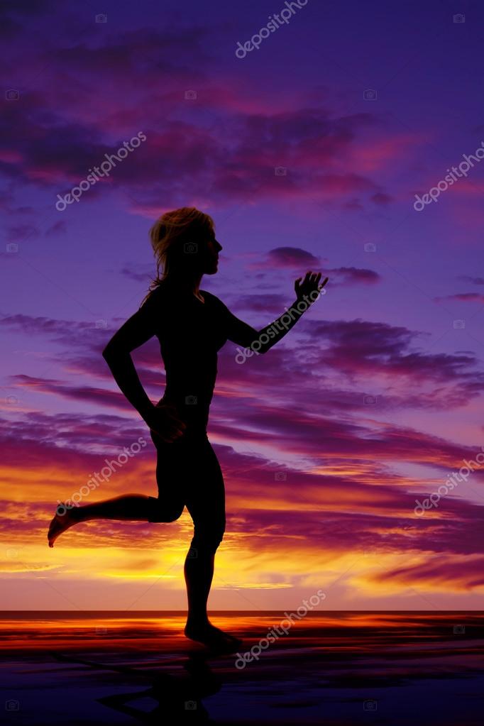 Silhouette woman running Stock Photo by ©alanpoulson 63325991