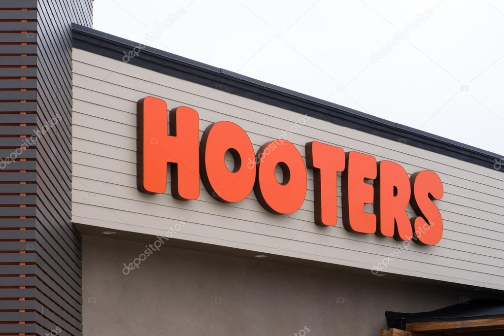 Hooters Restaurant Logo