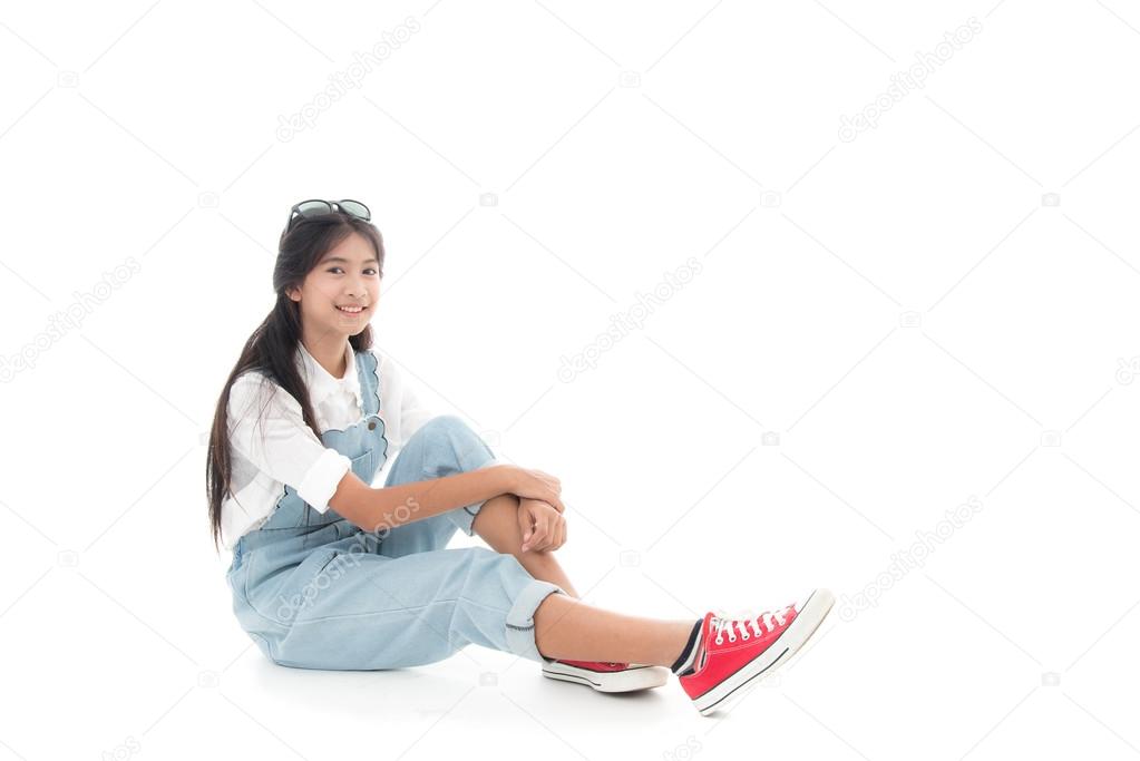 Asian teenage girl smiling — Stock Photo © Jayjaynaenae #87755384