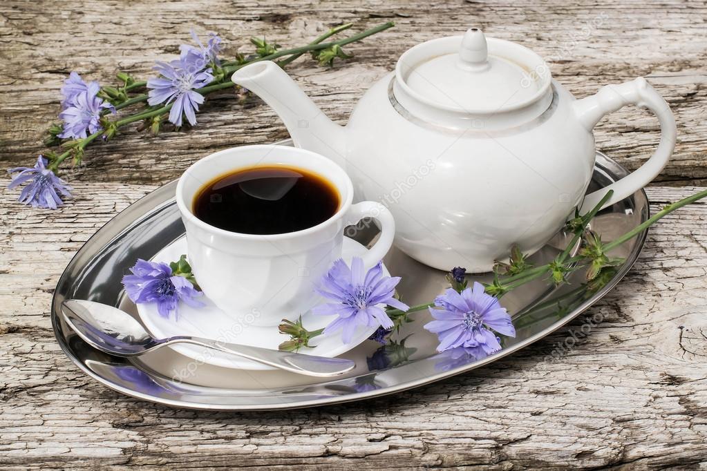 Drink from chicory and blooming chicory Stock Photo by ©13-Smile 117507818