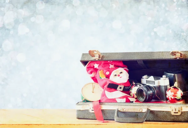 Open briefcase Stock Photos, Royalty Free Open briefcase Images ...