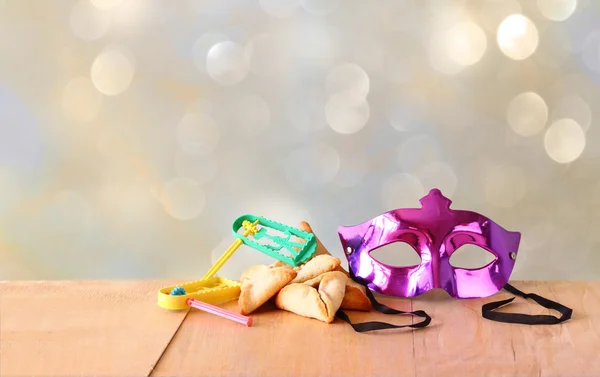 Feest toeter Stockfoto's, Rechtenvrije Feest toeter afbeeldingen ...