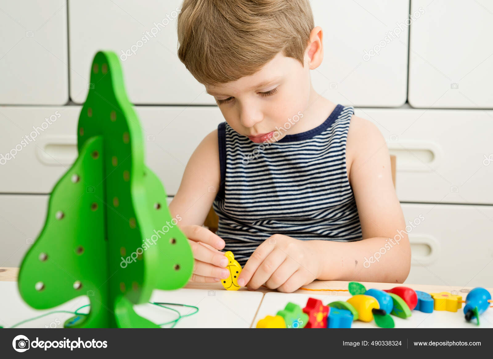 Fine Motoric Skils Stringing Beads Toys Infants Toddlers Threading ...