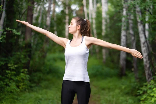 Árvore pose de pé Stock Photos, Royalty Free Árvore pose de pé Images ...