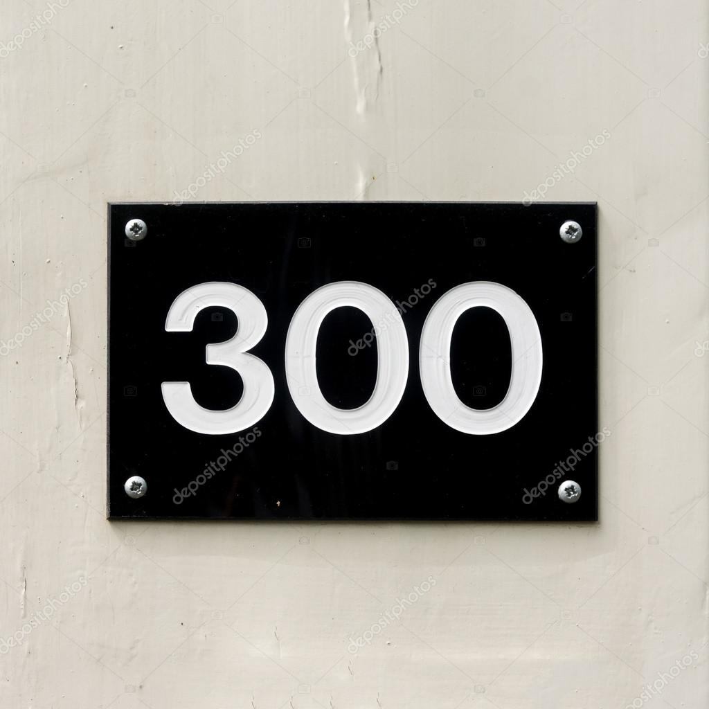 Casa número 300 — Fotografias de Stock © papparaffie #110381296