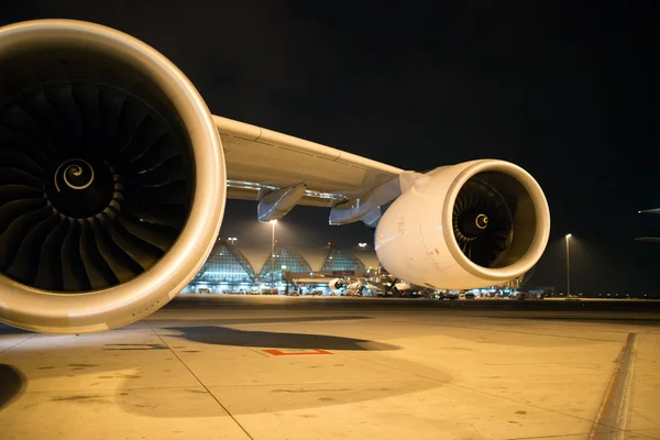 Airbus aircraft engine Stock Photos, Royalty Free Airbus aircraft ...