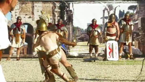 Roman gladiators fighting during Birth of Rome celebration — Stock ...