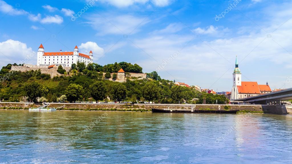 Bratislava panorama, Slovakia — Stock Photo © quixoticsnd #101835946